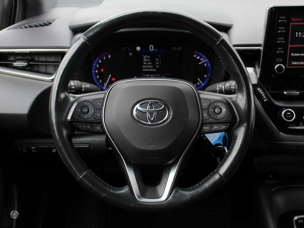 Grey Toyota Corolla 2021 in Vilnius, with an engine capacity of 1.20 L and mileage of 144 thousand km for 13950 €, photo 5 on AUTOMOTO.COM.LV