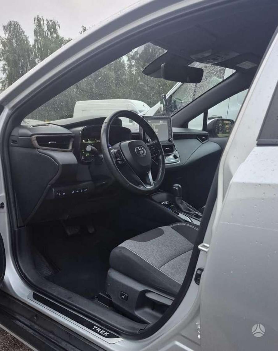 Pelēks Toyota Corolla 2021 Šauļi, ar dzinēja tilpumu 1.80 L un nobraukumu 305 tūkst. km par 13800 €, foto 7 vietnē AUTOMOTO.COM.LV