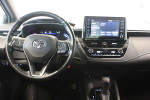 Grey Toyota Corolla 2021 in Kaunas, with an engine capacity of 1.20 L and mileage of 113 thousand km for 14900 €, photo 10 on AUTOMOTO.COM.LV
