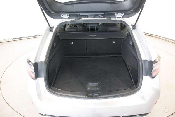 Grey Toyota Corolla 2021 in Kaunas, with an engine capacity of 1.20 L and mileage of 113 thousand km for 14900 €, photo 10 on AUTOMOTO.COM.LV