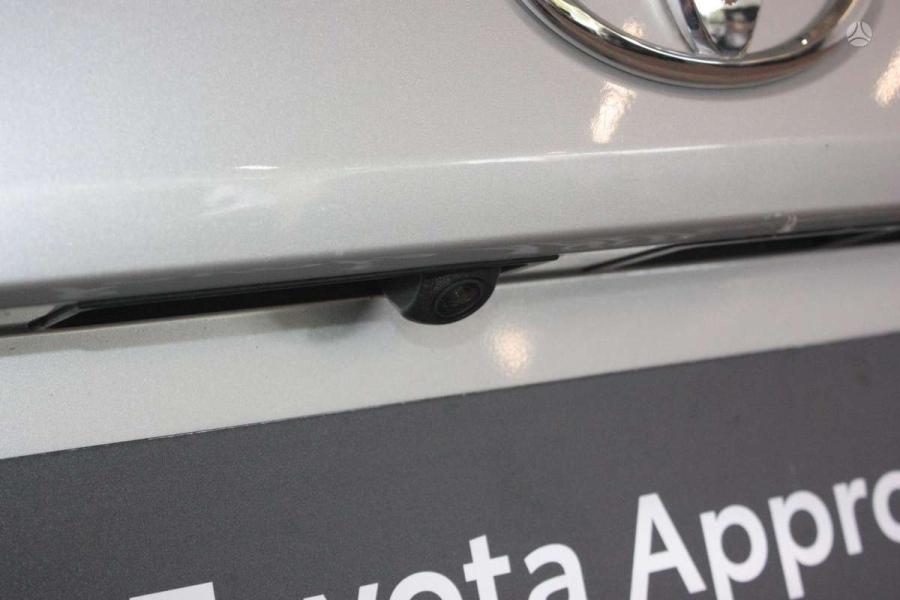 Grey Toyota Corolla 2021 in Kaunas, with an engine capacity of 1.20 L and mileage of 113 thousand km for 14900 €, photo 20 on AUTOMOTO.COM.LV
