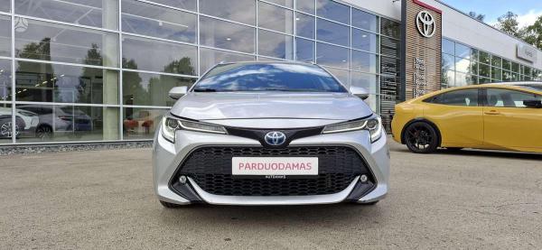 Pelēks Toyota Corolla 2021 Panevēža, ar dzinēja tilpumu 1.99 L un nobraukumu 185 tūkst. km par 14700 €, foto 3 vietnē AUTOMOTO.COM.LV
