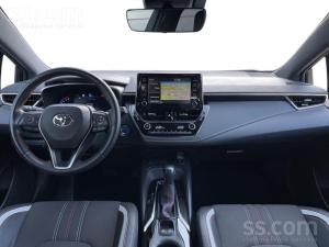 Grey Toyota Corolla 2021 in Riga, with an engine capacity of 2.00 L and mileage of 122 thousand km for 25990 €, photo 9 on AUTOMOTO.COM.LV