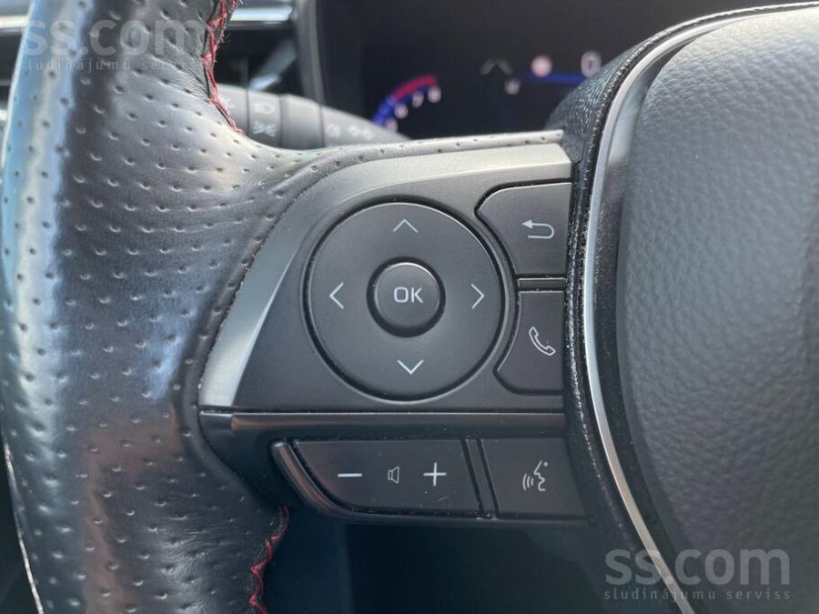 Grey Toyota Corolla 2021 in Riga, with an engine capacity of 2.00 L and mileage of 122 thousand km for 25990 €, photo 22 on AUTOMOTO.COM.LV