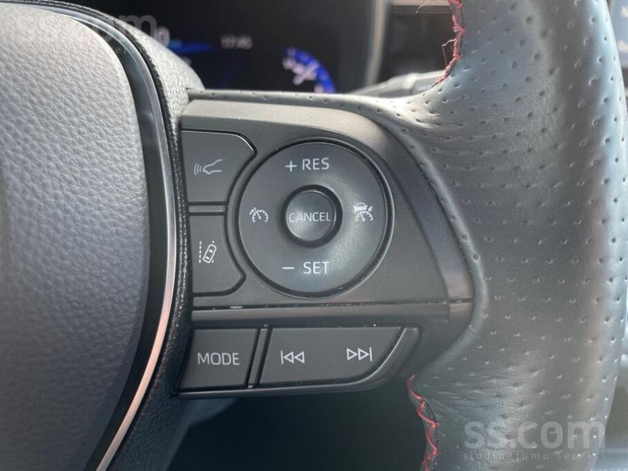 Grey Toyota Corolla 2021 in Riga, with an engine capacity of 2.00 L and mileage of 122 thousand km for 25990 €, photo 23 on AUTOMOTO.COM.LV