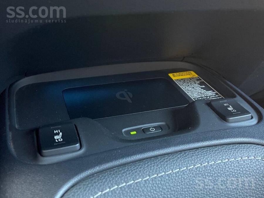 Grey Toyota Corolla 2021 in Riga, with an engine capacity of 2.00 L and mileage of 122 thousand km for 25990 €, photo 28 on AUTOMOTO.COM.LV