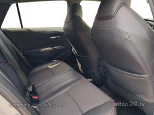 Grey Toyota Corolla 2021 in Tallinn, with an engine capacity of 1.99 L and mileage of 114 thousand km for 20995 €, photo 8 on AUTOMOTO.COM.LV