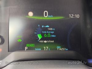 Grey Toyota Corolla 2021 in Tallinn, with an engine capacity of 1.99 L and mileage of 114 thousand km for 20995 €, photo 14 on AUTOMOTO.COM.LV