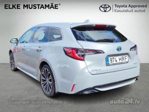 Grey Toyota Corolla 2021 in Tallinn, with an engine capacity of 1.99 L and mileage of 114 thousand km for 20995 €, photo 18 on AUTOMOTO.COM.LV