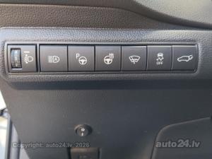 Grey Toyota Corolla 2021 in Tallinn, with an engine capacity of 1.99 L and mileage of 114 thousand km for 20995 €, photo 21 on AUTOMOTO.COM.LV