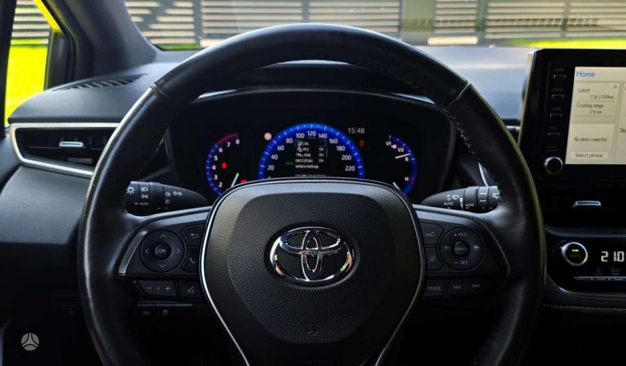 Grey Toyota Corolla 2021 in Vilnius, with an engine capacity of 1.20 L and mileage of 190 thousand km for 15900 €, photo 22 on AUTOMOTO.COM.LV