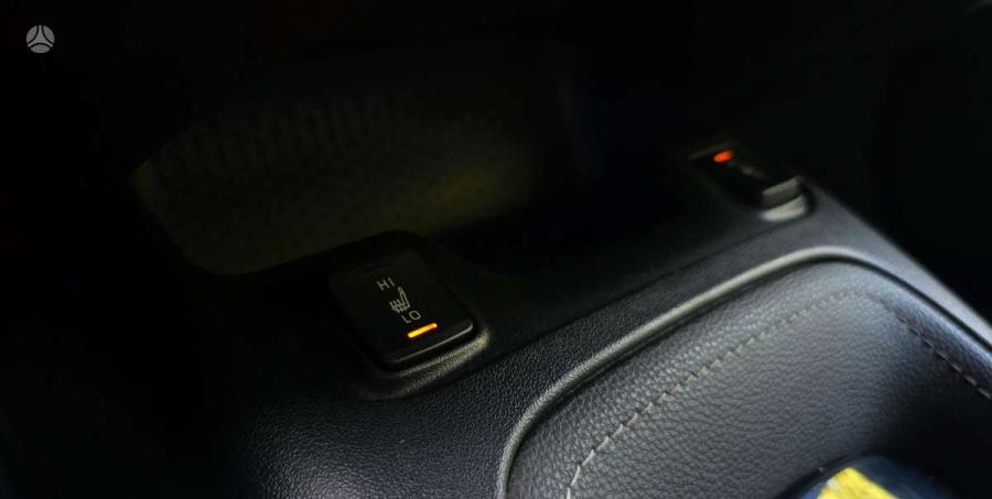 Grey Toyota Corolla 2021 in Vilnius, with an engine capacity of 1.20 L and mileage of 190 thousand km for 15900 €, photo 29 on AUTOMOTO.COM.LV