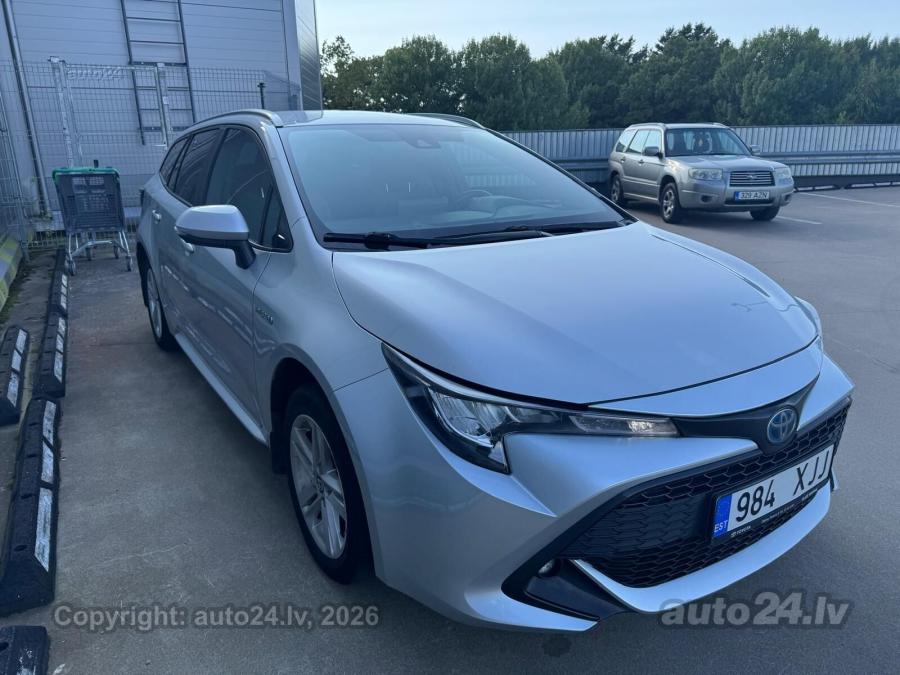 Серый Тойота Королла 2021 в Таллин, объемом двигателя 1.80 л и пробегом 239 тыс. км за 11995 €, фото 4 на AUTOMOTO.COM.LV