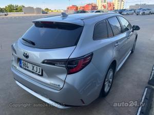 Серый Тойота Королла 2021 в Таллин, объемом двигателя 1.80 л и пробегом 239 тыс. км за 11995 €, фото 5 на AUTOMOTO.COM.LV