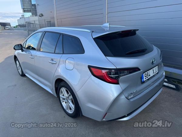 Pelēks Toyota Corolla 2021 Tallina, ar dzinēja tilpumu 1.80 L un nobraukumu 239 tūkst. km par 11995 €, foto 7 vietnē AUTOMOTO.COM.LV