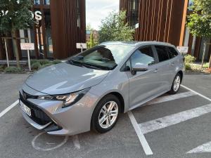 Pelēks Toyota Corolla 2021 Kauņa, ar dzinēja tilpumu 1.20 L un nobraukumu 50 tūkst. km par 14000 €, foto  vietnē AUTOMOTO.COM.LV