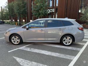 Grey Toyota Corolla 2021 in Kaunas, with an engine capacity of 1.20 L and mileage of 50 thousand km for 14000 €, photo 6 on AUTOMOTO.COM.LV