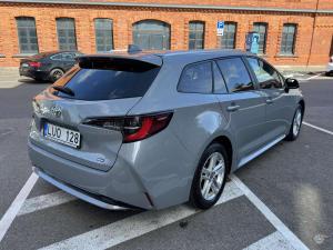 Grey Toyota Corolla 2021 in Kaunas, with an engine capacity of 1.20 L and mileage of 50 thousand km for 14000 €, photo 7 on AUTOMOTO.COM.LV