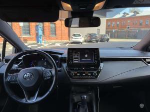 Grey Toyota Corolla 2021 in Kaunas, with an engine capacity of 1.20 L and mileage of 50 thousand km for 14000 €, photo 11 on AUTOMOTO.COM.LV