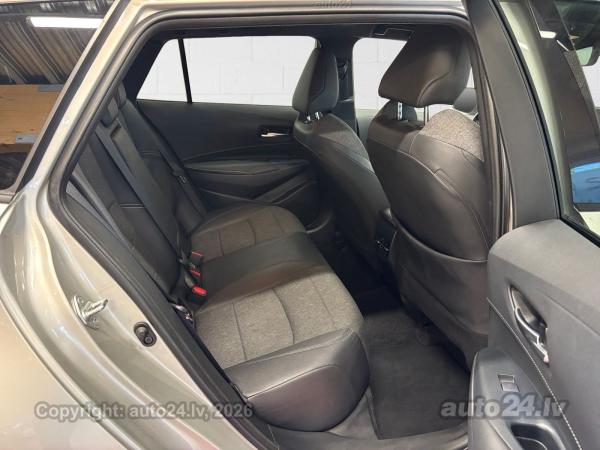 Pelēks Toyota Corolla 2021 Tartu, ar dzinēja tilpumu 1.20 L un nobraukumu 43 tūkst. km par 17990 €, foto 8 vietnē AUTOMOTO.COM.LV