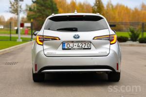 Pelēks Toyota Corolla 2021 Jelgava, ar dzinēja tilpumu 1.80 L un nobraukumu 177 tūkst. km par 15990 €, foto 6 vietnē AUTOMOTO.COM.LV