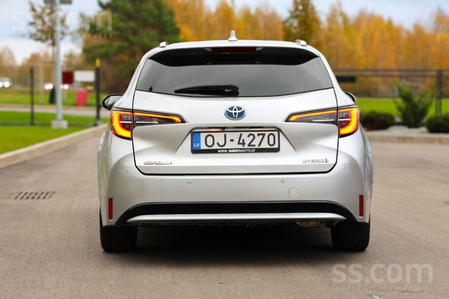 Pelēks Toyota Corolla 2021 Jelgava, ar dzinēja tilpumu 1.80 L un nobraukumu 177 tūkst. km par 15990 €, foto 6 vietnē AUTOMOTO.COM.LV