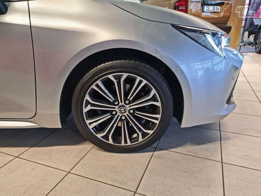 Grey Toyota Corolla 2022 in Kaunas, with an engine capacity of 2.00 L and mileage of 59 thousand km for 27929 €, photo 10 on AUTOMOTO.COM.LV