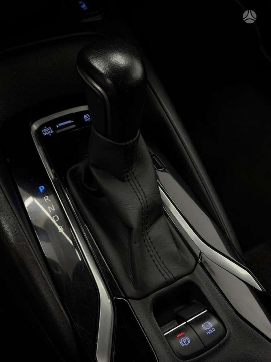 Серый Тойота Королла 2022 в Вильнюс, объемом двигателя 1.80 л и пробегом 74 тыс. км за 18350 €, фото 19 на AUTOMOTO.COM.LV