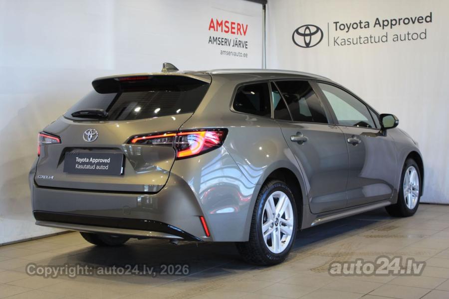 Grey Toyota Corolla 2022 in Tallinn, with an engine capacity of 1.20 L and mileage of 79 thousand km for 18690 €, photo 3 on AUTOMOTO.COM.LV
