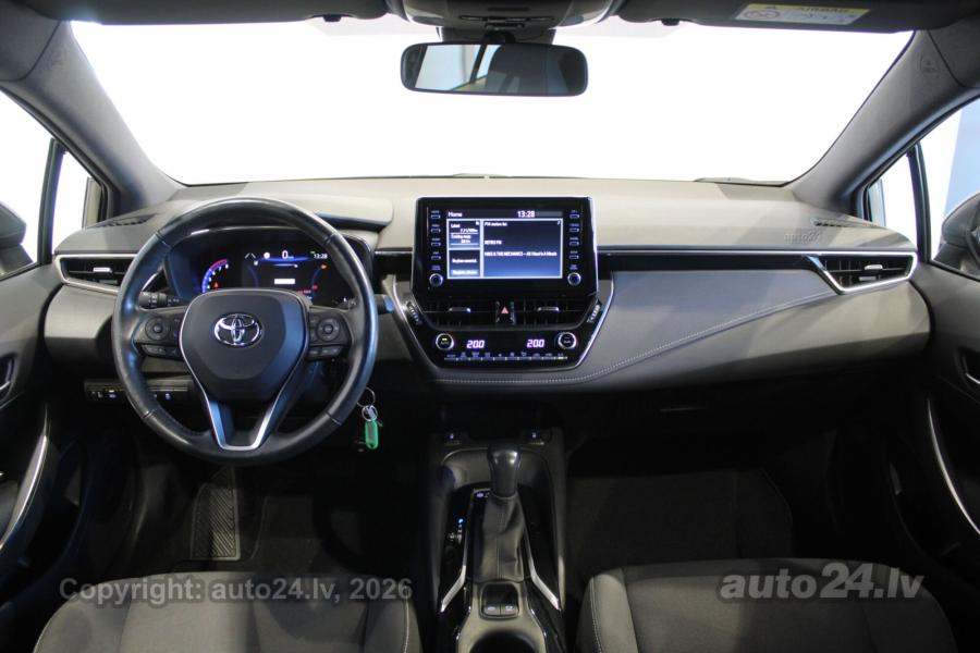 Grey Toyota Corolla 2022 in Tallinn, with an engine capacity of 1.20 L and mileage of 79 thousand km for 18690 €, photo 9 on AUTOMOTO.COM.LV