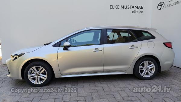 Pelēks Toyota Corolla 2022 Tallina, ar dzinēja tilpumu 1.80 L un nobraukumu 36 tūkst. km par 21995 €, foto 3 vietnē AUTOMOTO.COM.LV