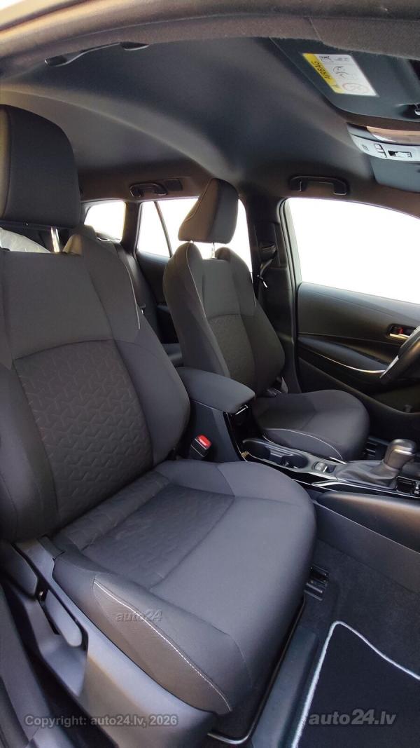 Pelēks Toyota Corolla 2022 Tallina, ar dzinēja tilpumu 1.80 L un nobraukumu 36 tūkst. km par 21995 €, foto 6 vietnē AUTOMOTO.COM.LV
