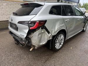 Grey Toyota Corolla 2022 in Kaunas, with an engine capacity of 1.80 L and mileage of 50 thousand km for 5490 €, photo 5 on AUTOMOTO.COM.LV