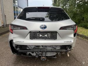 Grey Toyota Corolla 2022 in Kaunas, with an engine capacity of 1.80 L and mileage of 50 thousand km for 5490 €, photo 6 on AUTOMOTO.COM.LV