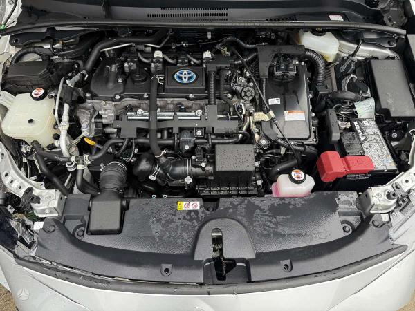 Grey Toyota Corolla 2022 in Kaunas, with an engine capacity of 1.80 L and mileage of 50 thousand km for 5490 €, photo 7 on AUTOMOTO.COM.LV