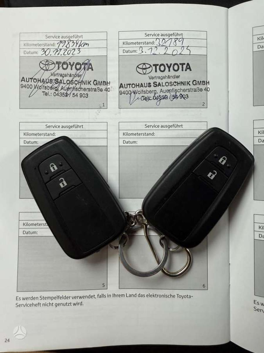 Grey Toyota Corolla 2022 in Kaunas, with an engine capacity of 1.80 L and mileage of 50 thousand km for 5490 €, photo 22 on AUTOMOTO.COM.LV