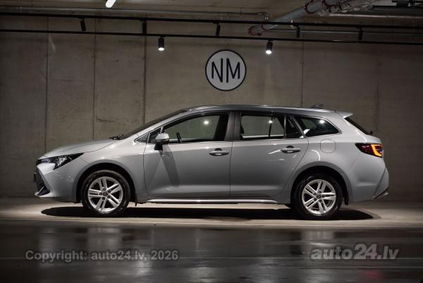 Pelēks Toyota Corolla 2022 Tallina, ar dzinēja tilpumu 1.80 L un nobraukumu 54 tūkst. km par 19990 €, foto 7 vietnē AUTOMOTO.COM.LV