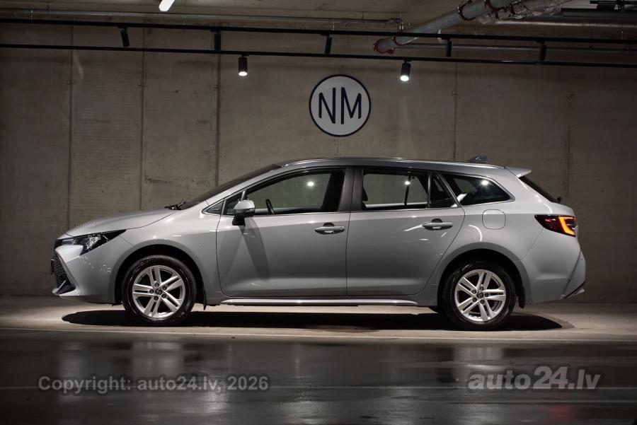 Pelēks Toyota Corolla 2022 Tallina, ar dzinēja tilpumu 1.80 L un nobraukumu 54 tūkst. km par 19990 €, foto 8 vietnē AUTOMOTO.COM.LV
