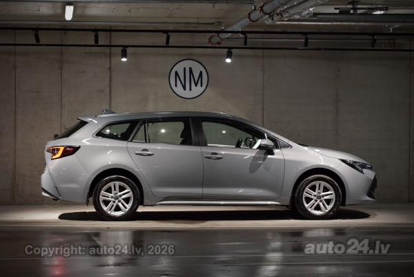 Pelēks Toyota Corolla 2022 Tallina, ar dzinēja tilpumu 1.80 L un nobraukumu 54 tūkst. km par 19990 €, foto 8 vietnē AUTOMOTO.COM.LV