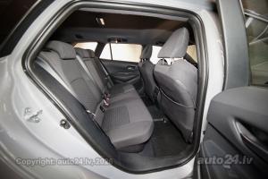 Pelēks Toyota Corolla 2022 Tallina, ar dzinēja tilpumu 1.80 L un nobraukumu 54 tūkst. km par 19990 €, foto 13 vietnē AUTOMOTO.COM.LV