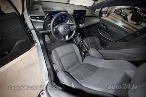 Pelēks Toyota Corolla 2022 Tallina, ar dzinēja tilpumu 1.80 L un nobraukumu 54 tūkst. km par 19990 €, foto 15 vietnē AUTOMOTO.COM.LV