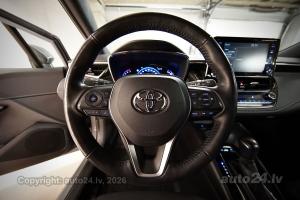 Pelēks Toyota Corolla 2022 Tallina, ar dzinēja tilpumu 1.80 L un nobraukumu 54 tūkst. km par 19990 €, foto 16 vietnē AUTOMOTO.COM.LV