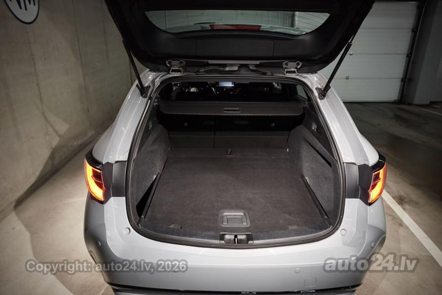 Pelēks Toyota Corolla 2022 Tallina, ar dzinēja tilpumu 1.80 L un nobraukumu 54 tūkst. km par 19990 €, foto 21 vietnē AUTOMOTO.COM.LV