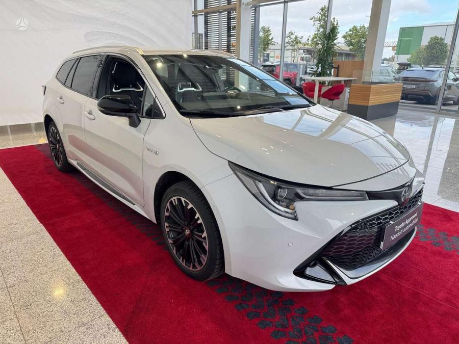 Pelēks Toyota Corolla 2022 Šauļi, ar dzinēja tilpumu 1.80 L un nobraukumu 96 tūkst. km par 23900 €, foto 3 vietnē AUTOMOTO.COM.LV