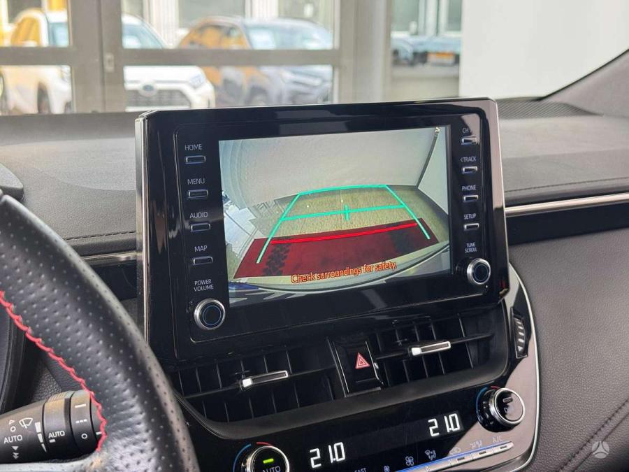 Pelēks Toyota Corolla 2022 Šauļi, ar dzinēja tilpumu 1.80 L un nobraukumu 96 tūkst. km par 23900 €, foto 18 vietnē AUTOMOTO.COM.LV