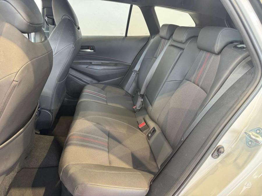 Pelēks Toyota Corolla 2022 Šauļi, ar dzinēja tilpumu 1.80 L un nobraukumu 96 tūkst. km par 23900 €, foto 22 vietnē AUTOMOTO.COM.LV