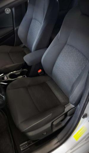 Pelēks Toyota Corolla 2022 Kauņa, ar dzinēja tilpumu 1.80 L un nobraukumu 91 tūkst. km par 18750 €, foto 13 vietnē AUTOMOTO.COM.LV