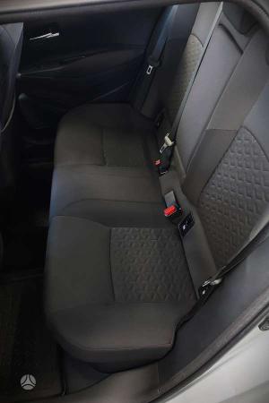 Pelēks Toyota Corolla 2022 Kauņa, ar dzinēja tilpumu 1.80 L un nobraukumu 91 tūkst. km par 18750 €, foto 14 vietnē AUTOMOTO.COM.LV