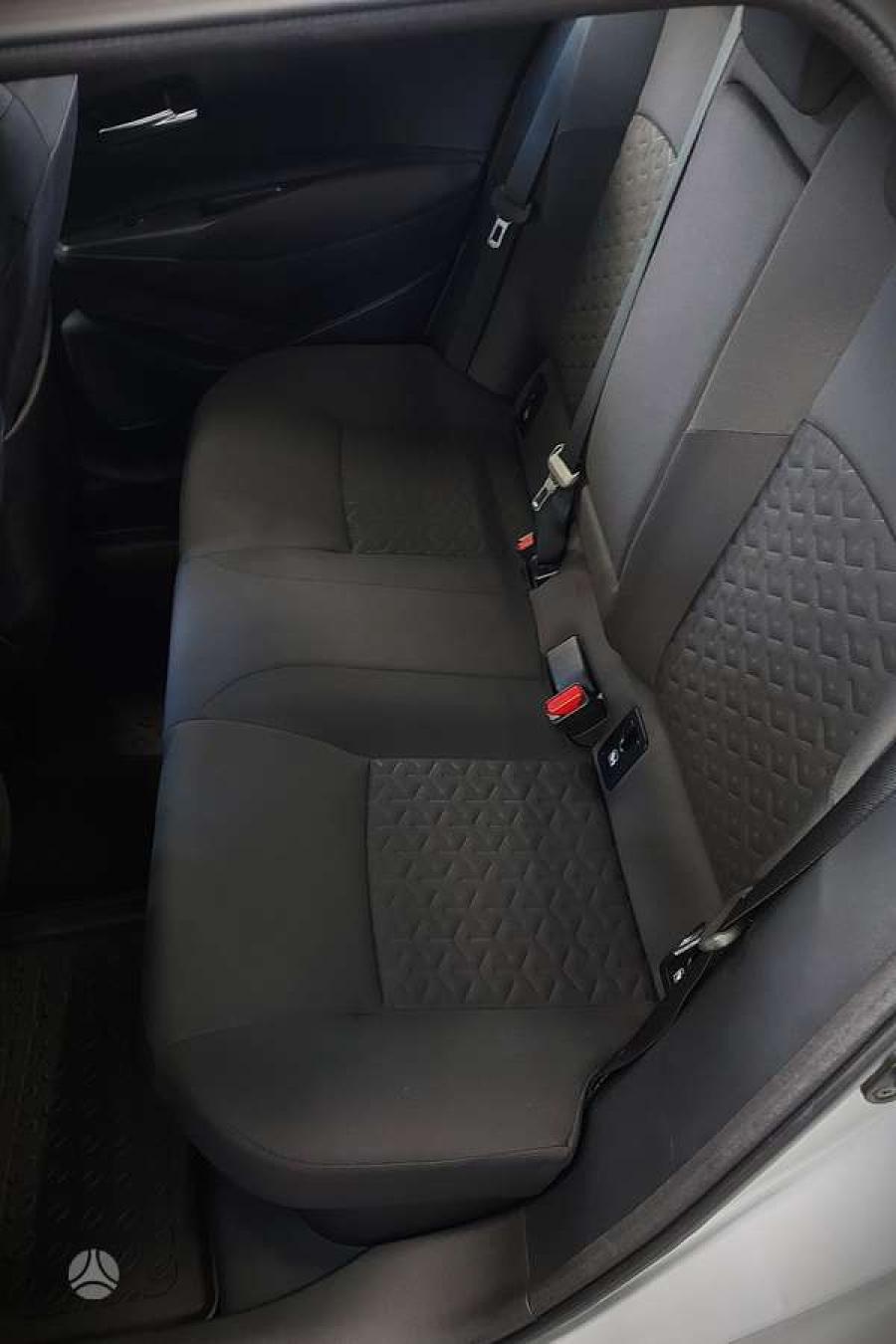 Pelēks Toyota Corolla 2022 Kauņa, ar dzinēja tilpumu 1.80 L un nobraukumu 91 tūkst. km par 18750 €, foto 14 vietnē AUTOMOTO.COM.LV