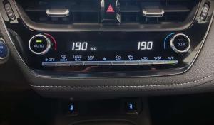 Pelēks Toyota Corolla 2022 Kauņa, ar dzinēja tilpumu 1.80 L un nobraukumu 91 tūkst. km par 18750 €, foto 24 vietnē AUTOMOTO.COM.LV